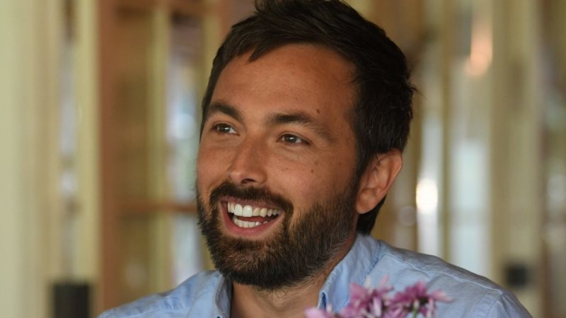 Veritasium YouTube scientist Derek Muller takes on the vitamin industry