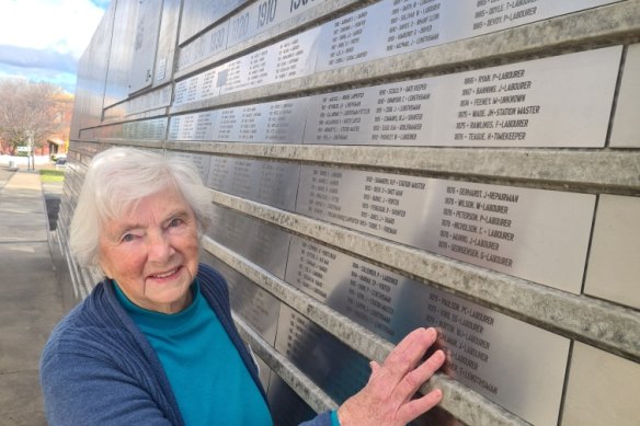 Werris Creek National Rail Monument site of remembrance for train victims