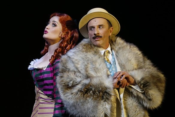 Musicals veteran: if you want to see a show again, get a jab