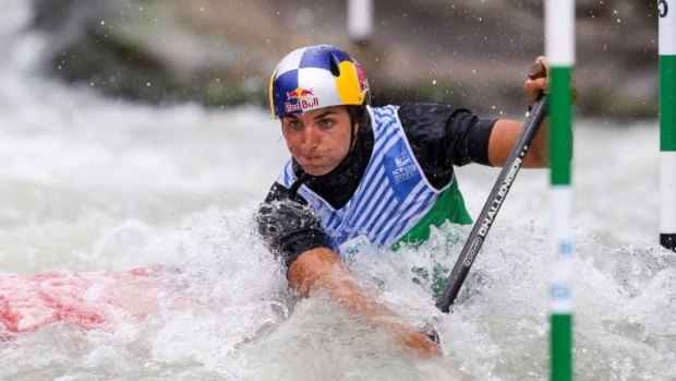 Jessica Fox secures World Cup canoe title
