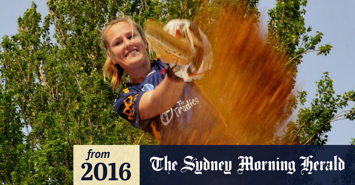 Sally Moylan tours India in Indigenous women's cricket team