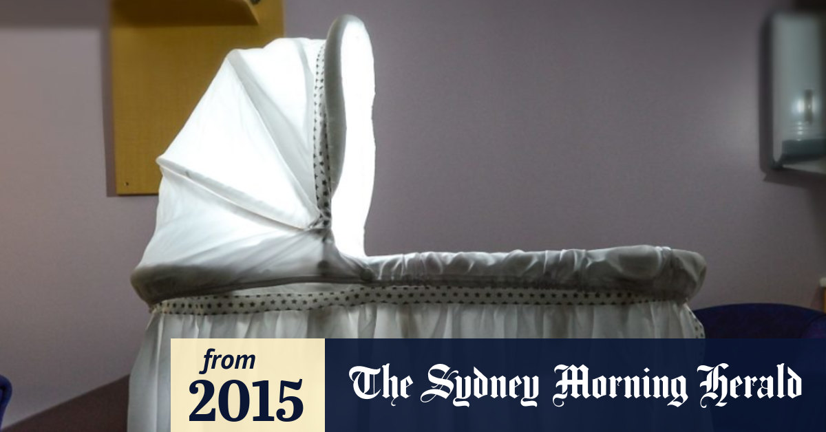 Cold CuddleCot cooling system helping bereaved parents grieve over lost ...