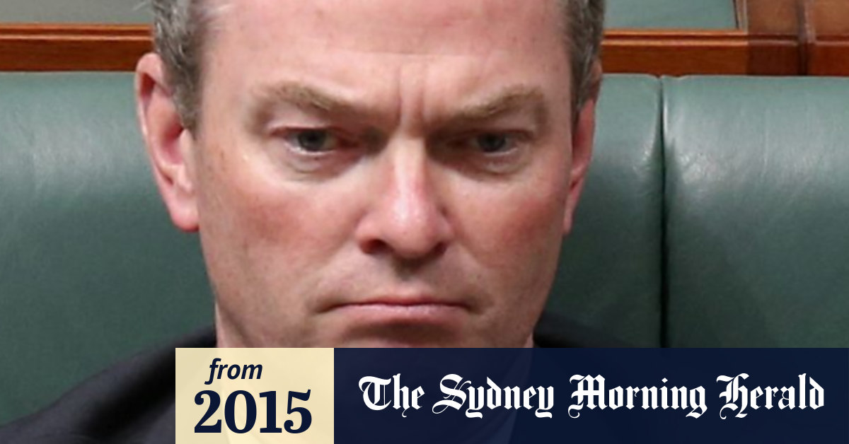 Christopher Pyne backs down on research funding as defeat looms for ...