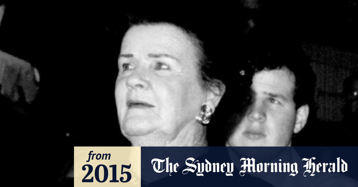 Former Prime Minister Paul Keating and family farewell mum Minnie Keating