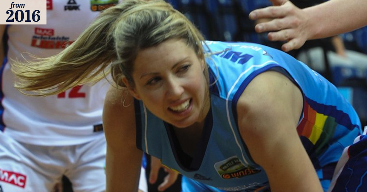WNBL: Carly Wilson re-signs for Canberra Capitals for 2016-17 season