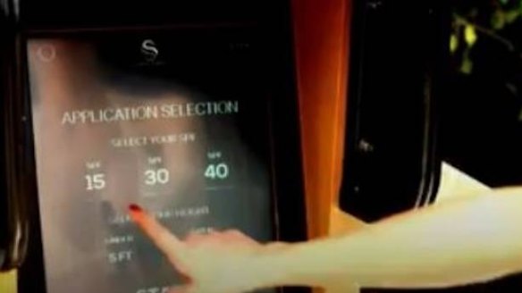 SnappyScreen sunscreen booths: At beach resorts, this is the bizarre ...