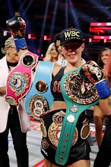 Boxing news 2025: Cherneka Johnson makes history to become first Aussie ...