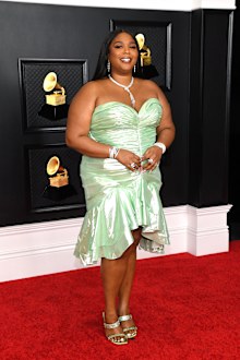 Singer Lizzo addresses speculation she's pregnant with Chris Evans ...