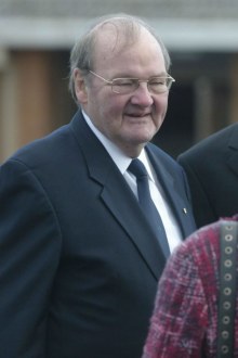 Former judge John Dowd resigns from allegedly corrupt firm Lifese Pty Ltd
