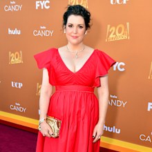 Melanie Lynskey says she was 'starving herself' after being body-shamed ...