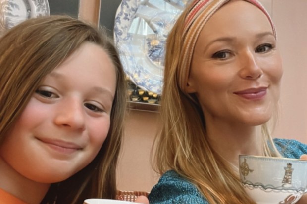 Singer Jewel opens up about motherhood and says she's 'sad' about son ...