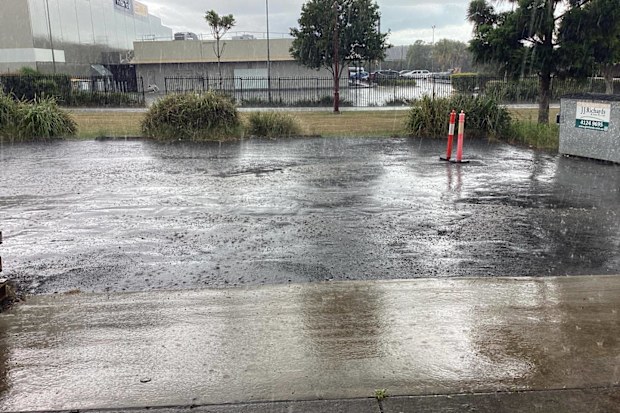 Queensland weather: Bureau of Meteorology defends rain forecast in ...