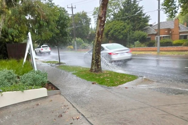 Melbourne weather news, floods update: Victorians warned to expect ...