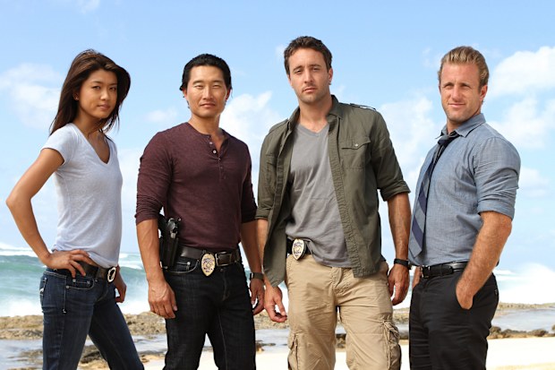 Alex O'Loughlin's Life and Career: Australian-born Hawaii Five-0 star ...