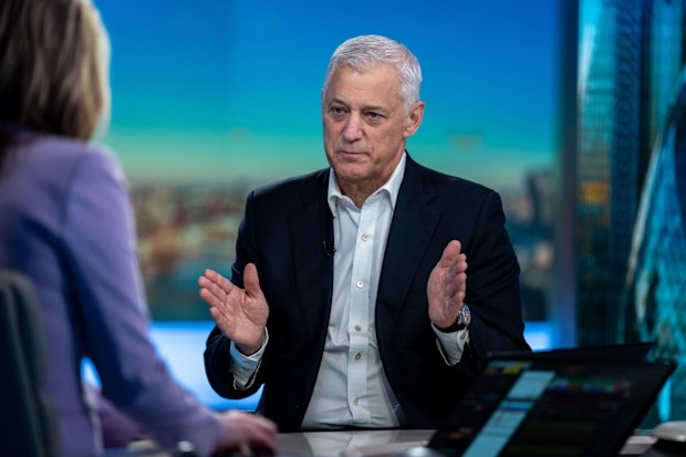 AI workplace changes: Standard Chartered CEO Bill Winters says 8000 ...
