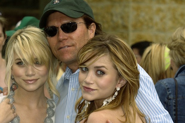 Mary-Kate and Ashley Olsen: Everything to know about the Olsen twins ...