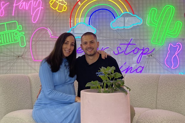 Custom Neon signs Australia: Founder Jess Munday exclusive interview ...