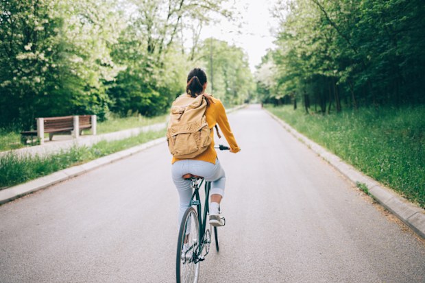 Cycle syncing: How to eat and exercise based on the natural rhythms of ...