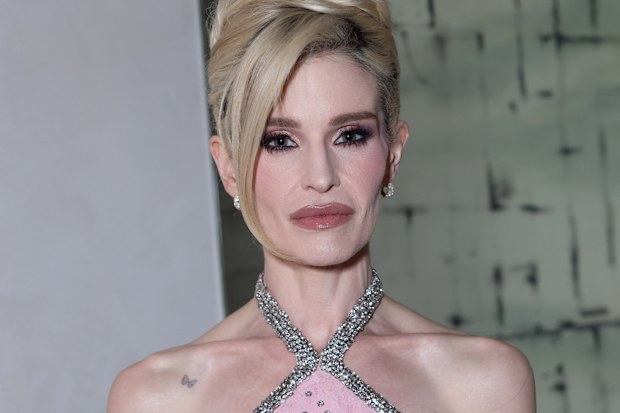 Kelly Osbourne responds to weight loss criticism: 'My dad just died ...
