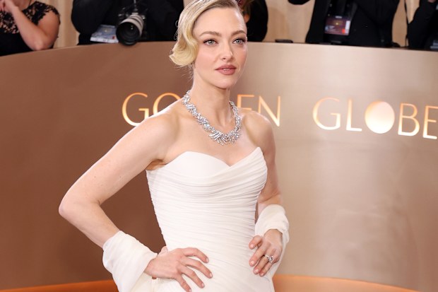 Amanda Seyfried Life and Career: From a teen icon thanks to Mean Girls ...