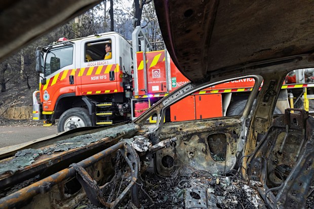 NSW Central Coast bushfires update: 12 homes destroyed, damaged in ...