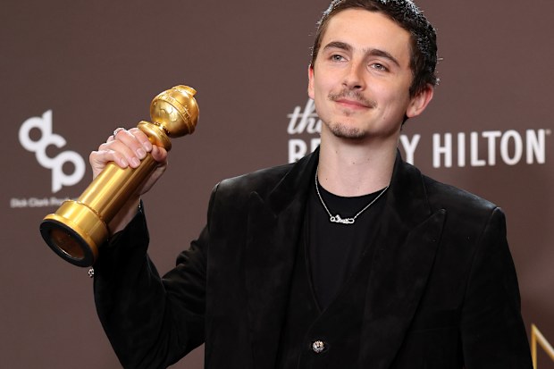Timothée Chalamet claims he was threatened by a background actor who ...