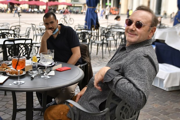 Kevin Spacey all smiles in Italy ahead of filming first role since 2017 ...