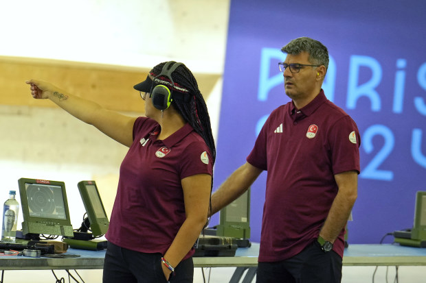 Paris Olympics 2024: Yusuf Dikec, the Turkish shooter who went viral at ...