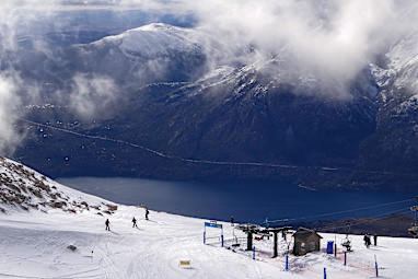 Best places to ski: These are the best places to ski around the world ...