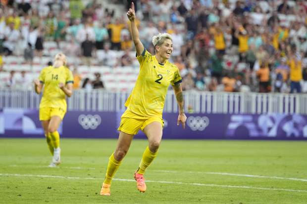 Paris 2024 | Matildas beat Zambia 6-5 in crazy game, Michelle Heyman ...