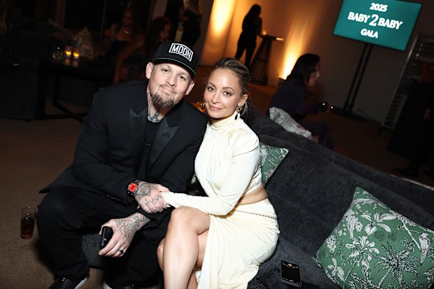 Nicole Richie makes rare appearance with daughter Kate Madden, 18 ...