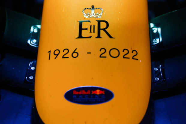 F1 news 2022: F1 teams pay tribute to Queen Elizabeth II ahead of ...