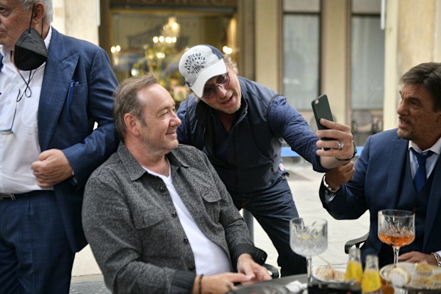 Kevin Spacey all smiles in Italy ahead of filming first role since 2017 ...
