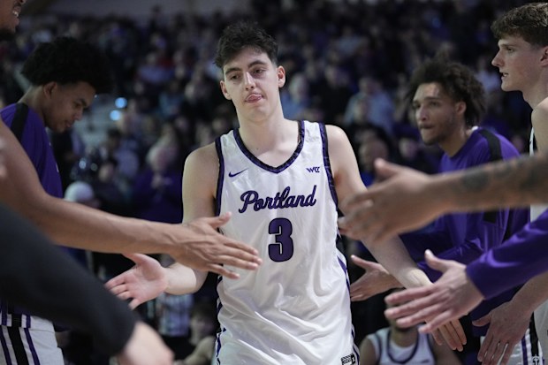 Basketball news 2025 | Max Mackinnon, son of 90s NBL great Sam ...