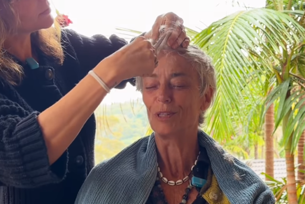 Actress Rachel Ward hits back at trolls who labelled her 'old and ...