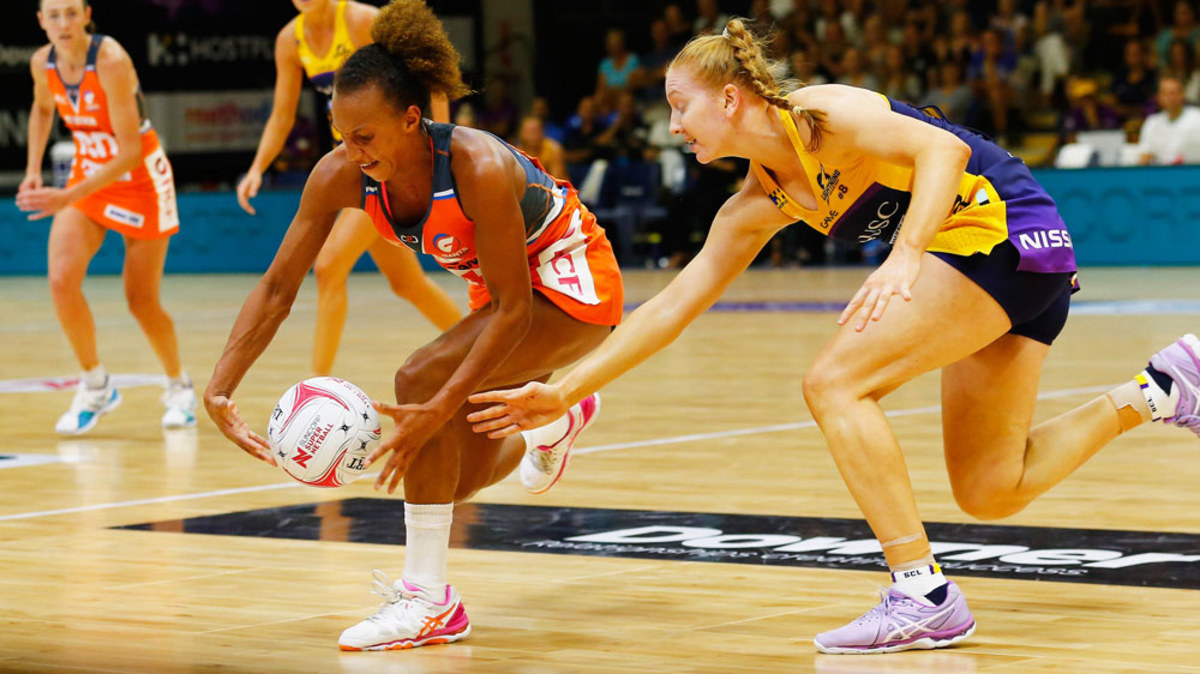 Giants edge the Lightning in Super Netball