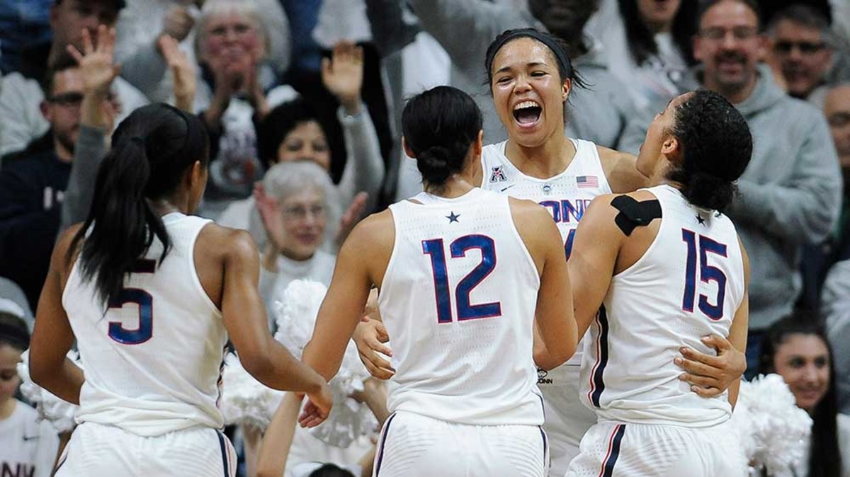 UConn basketball team win 100 straight