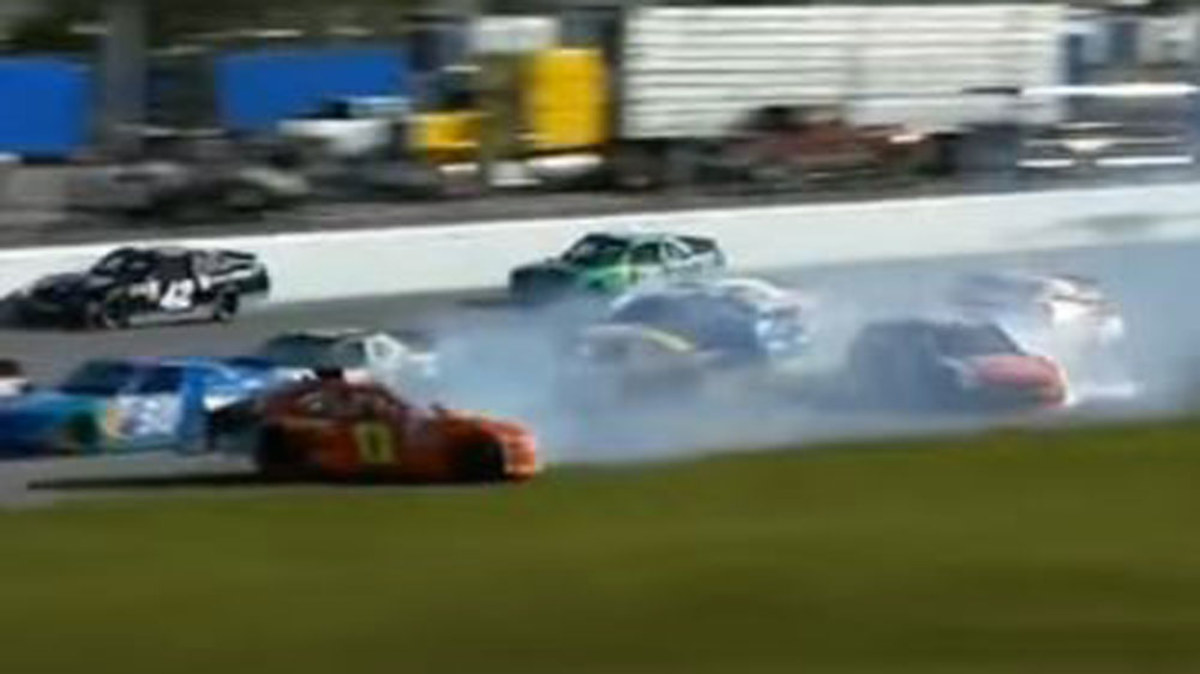 NASCAR pile up leaves 18 cars needing repairs at Daytona