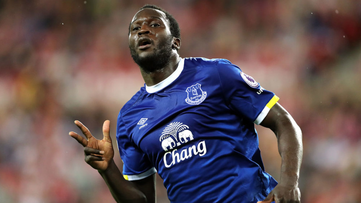 Lukaku hat-trick hands Everton big win
