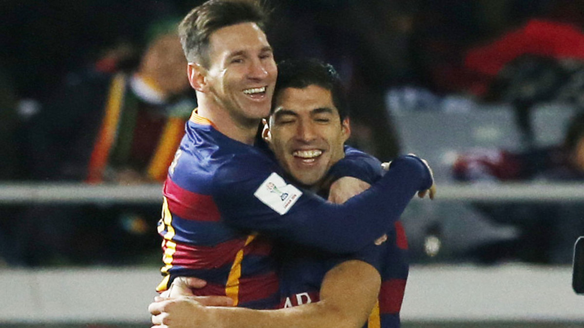 Messi, Suarez lead Barca to CWC triumph