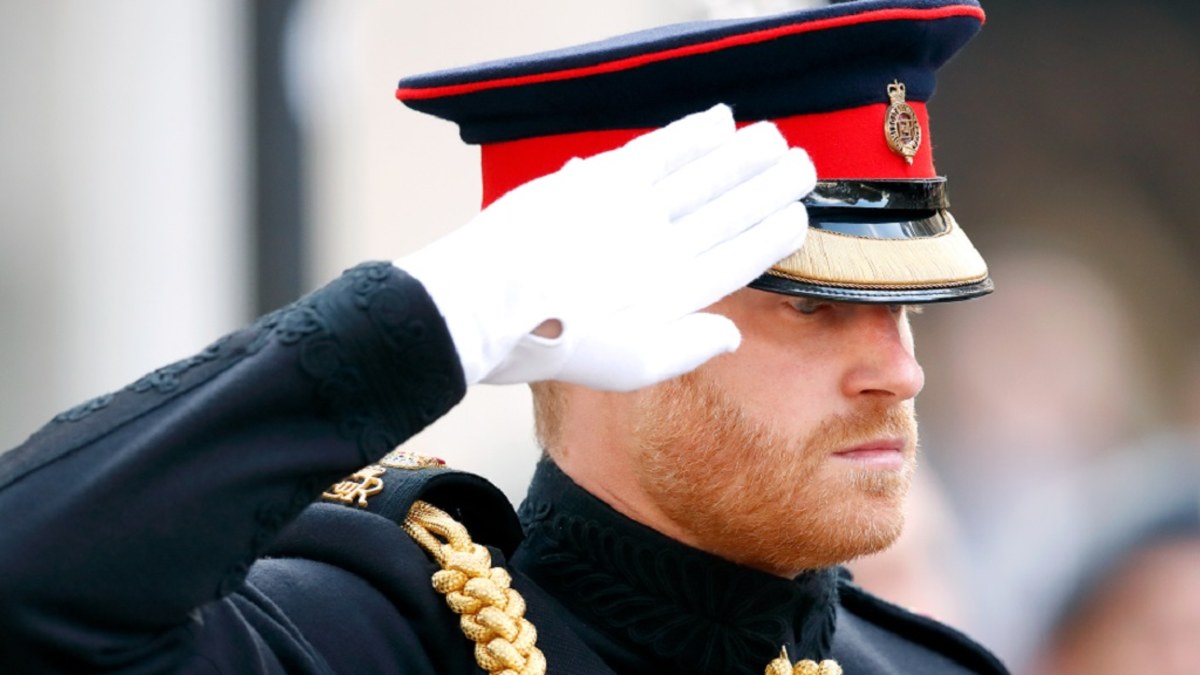 Prince Harry not allowed to wear military uniform at awards ceremony ...