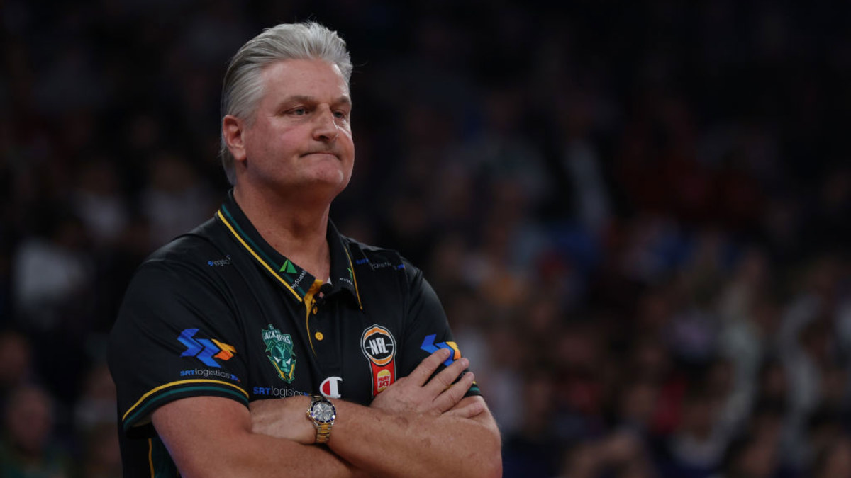 Basketball news 2024: T﻿asmania JackJumpers coach Scott Roth calls for ...