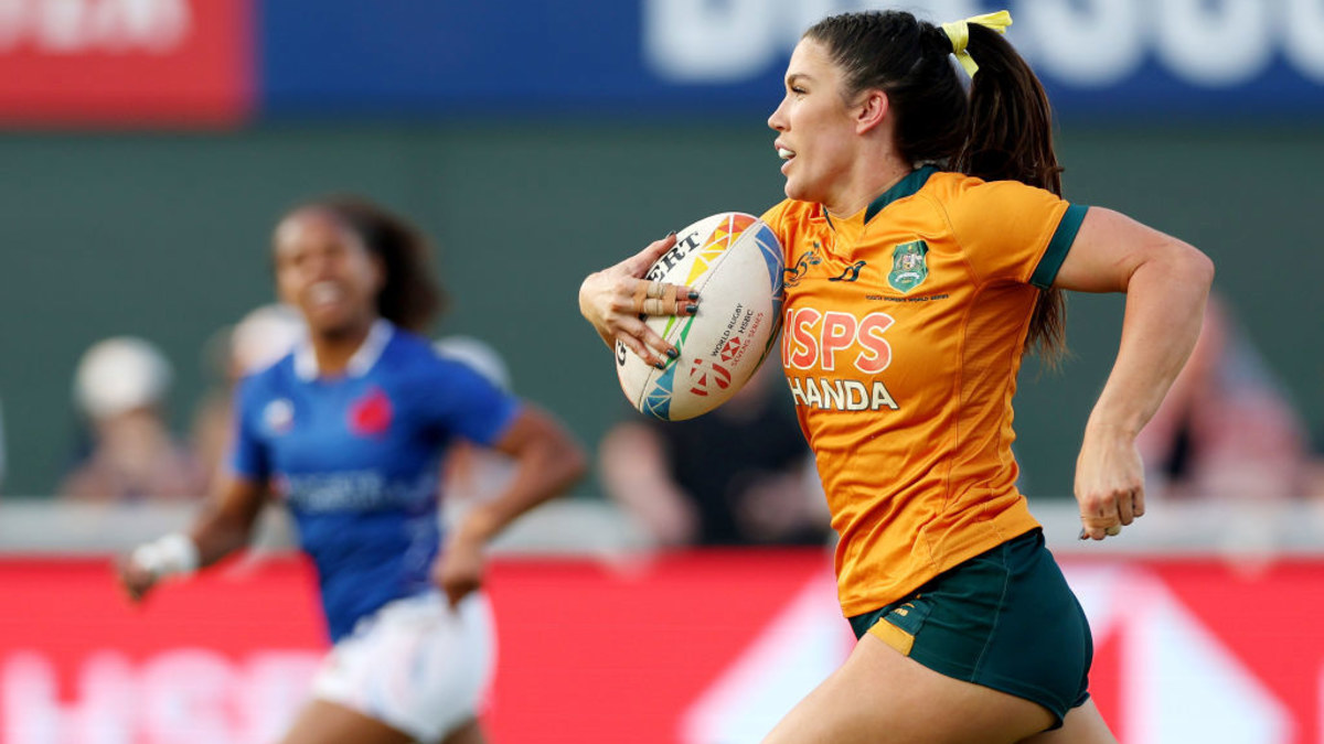 Perth Sevens 2024 | Australia captain Charlotte Caslick, Maddison Levi ...
