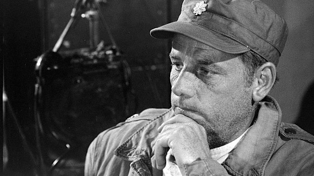 M*A*S*H star Jamie Farr opens up about Colonel Blake's shock character ...