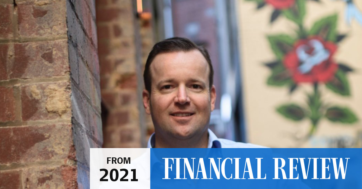 Carol Schwartz, Leigh Jasper back Circle In