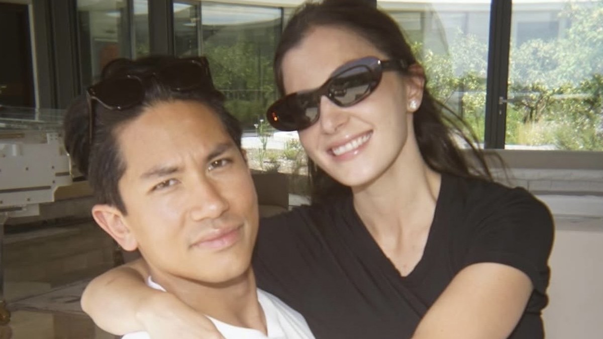 Prince Abdul Mateen of Brunei baby Royal welcomes first child with wife ...