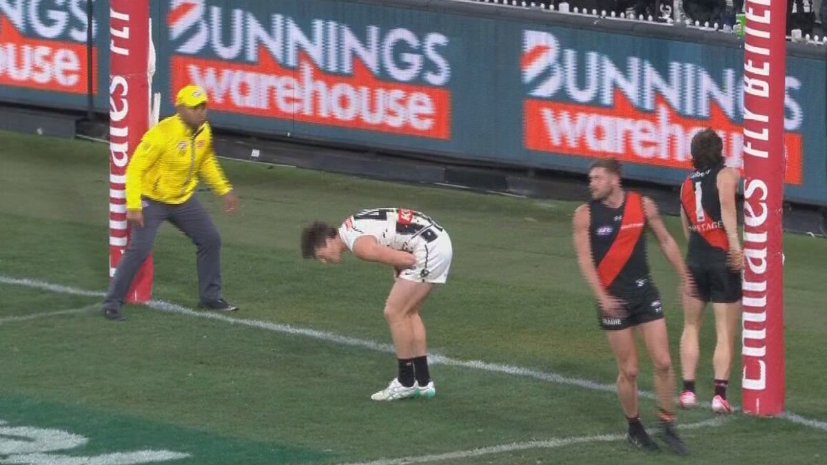 AFL news 2024L Essendon Bombers defeat Collingwood Magpies, Brody ...