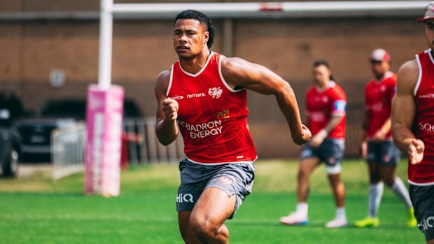 NRL news 2025: Dragons young gun Finau Latu signs with Canterbury ...