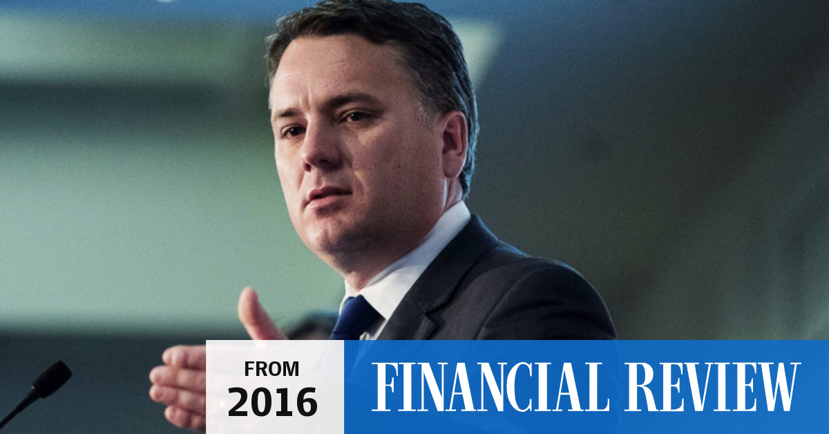 Jamie Briggs sharing photos of staffer was worse than incident in the bar