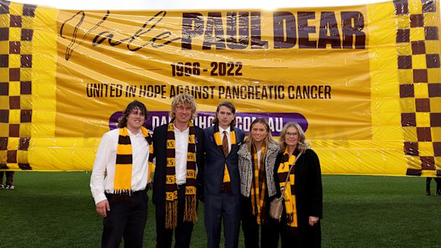 AFLW news 2025: Draft, Hawthorn Hawks pick Maya Dear, father-daughter ...